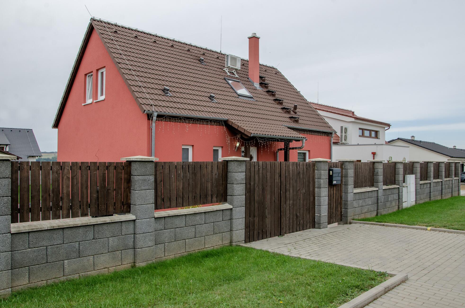 Betonová plotová tvárnice GARDELOT® sloupová 30x30 | Beton E-shop