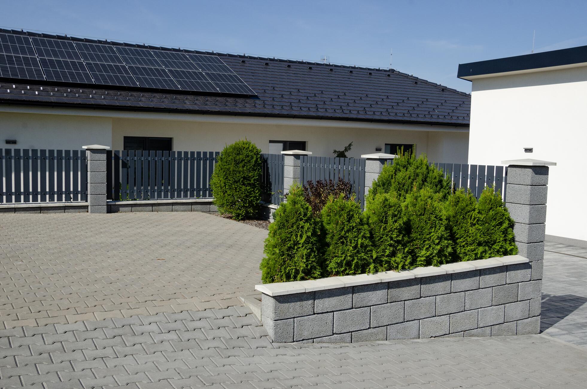 Moderní řešení betonových plotů a zídek | Beton E-shop